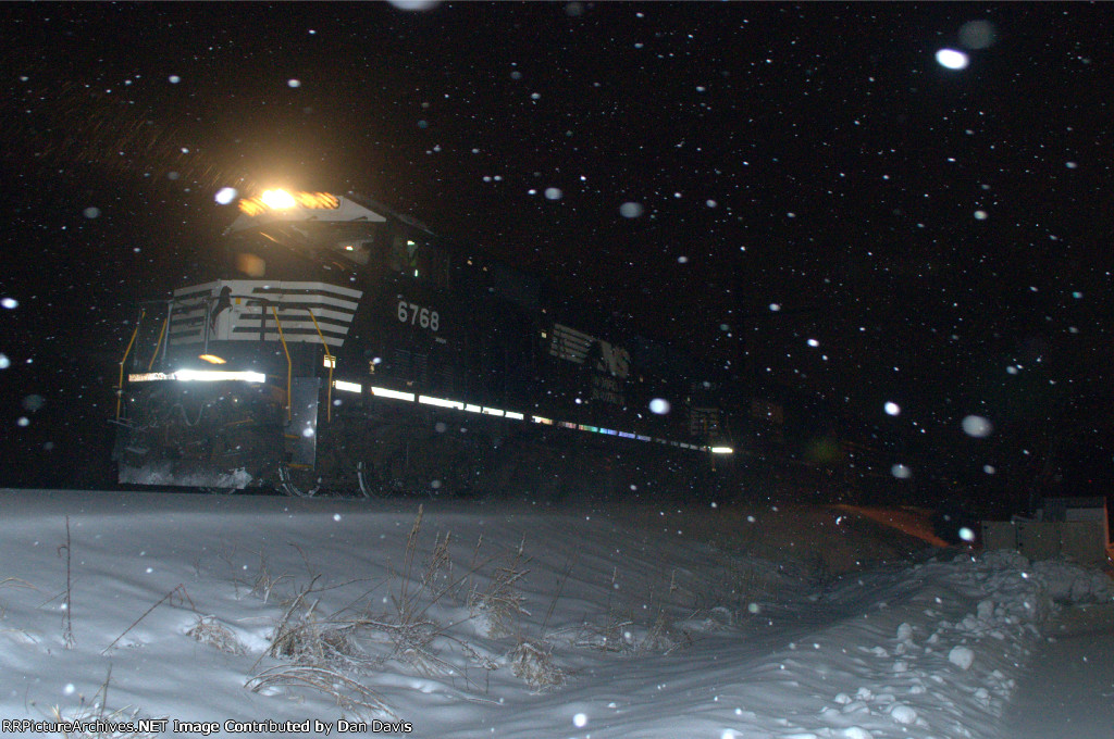 NS SD60M 6768 leads 17G